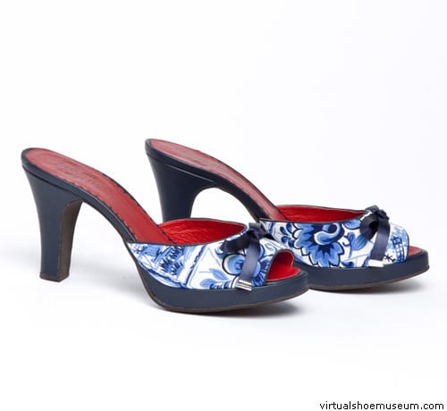 Delft blue mule - virtualshoemuseum.com