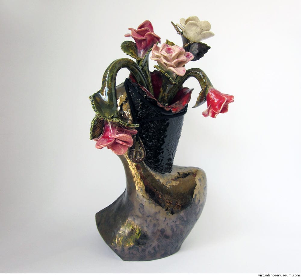 Golden Swan - virtualshoemuseum.com