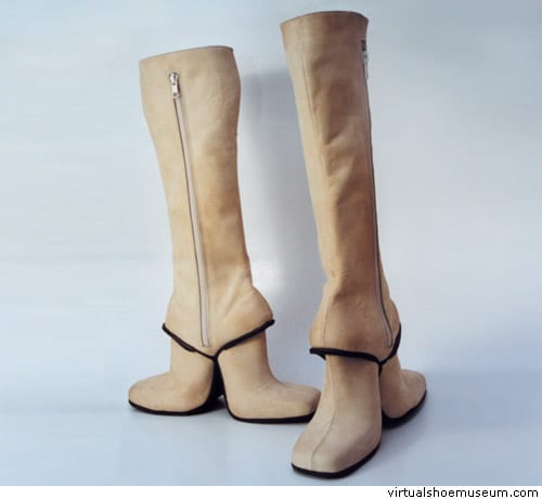 Double boot - virtualshoemuseum.com