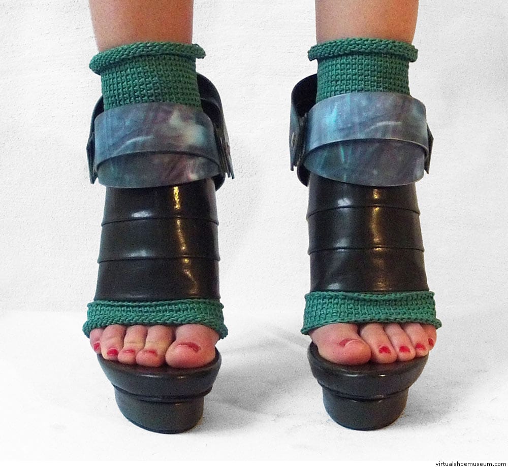 Escape 1 - virtualshoemuseum.com