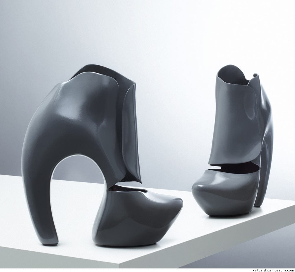 Vacuum Step 1 - virtualshoemuseum.com