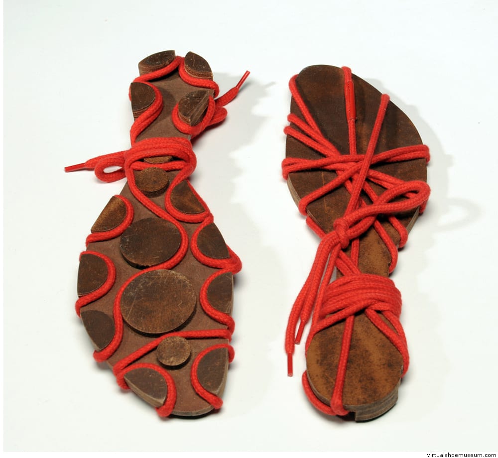 Lace slipper - virtualshoemuseum.com