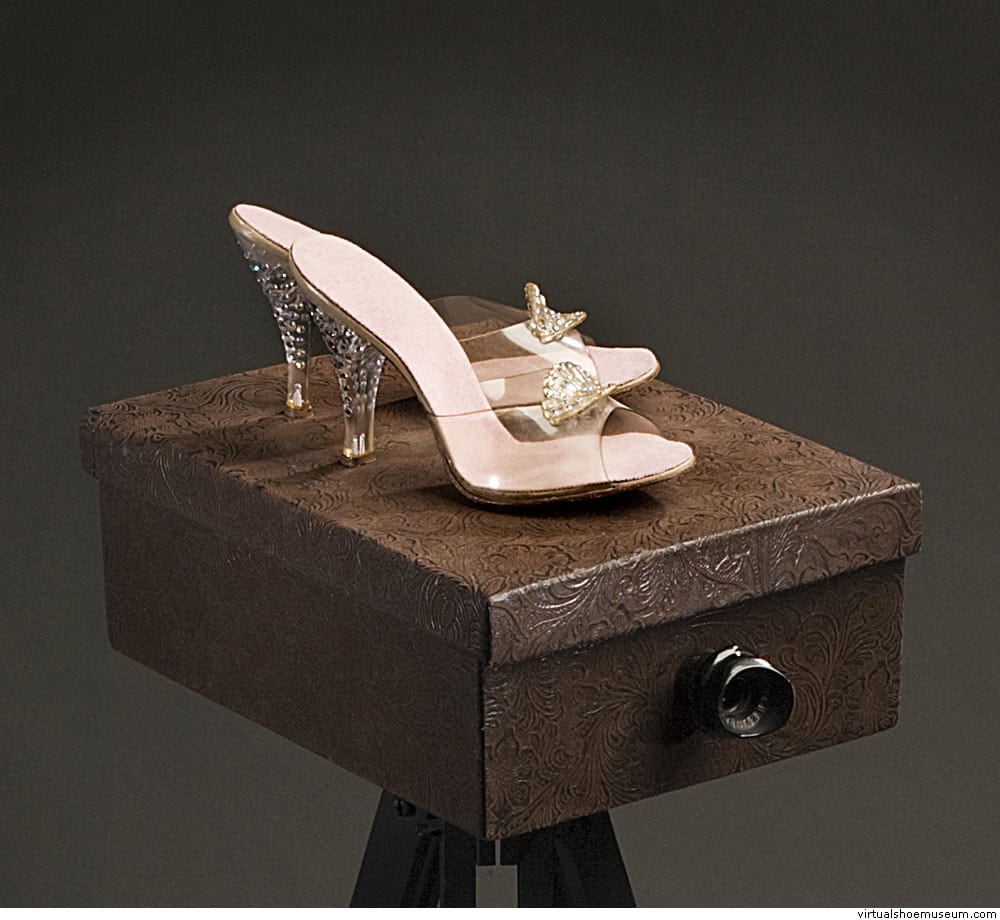 Shoe Box - virtualshoemuseum.com
