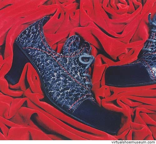 Half moon pumps - virtualshoemuseum.com